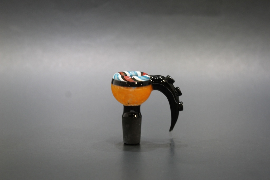 Slider Swirl Horn Handle | Carytown Tobacco Inc.