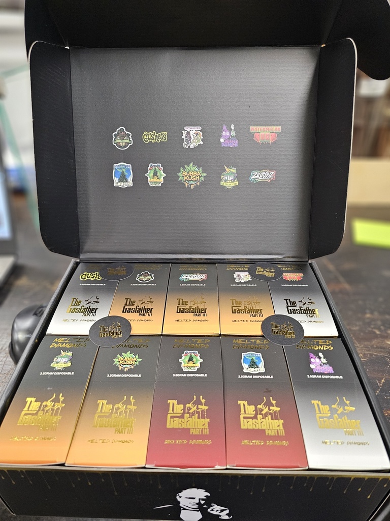 The Gas Father- THC Disposable- 100 Units | Carytown Tobacco Inc.